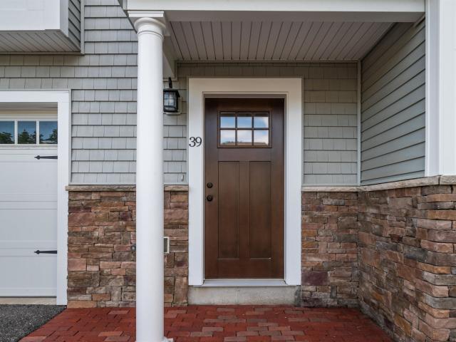 39 Acadia Lane
