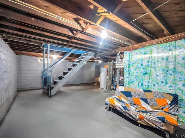 39 Andrews Ave, Wheatley Heights, NY 11798 | MLS #946528