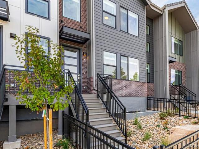 39 Ascent Trl, Englewood, CO 80112