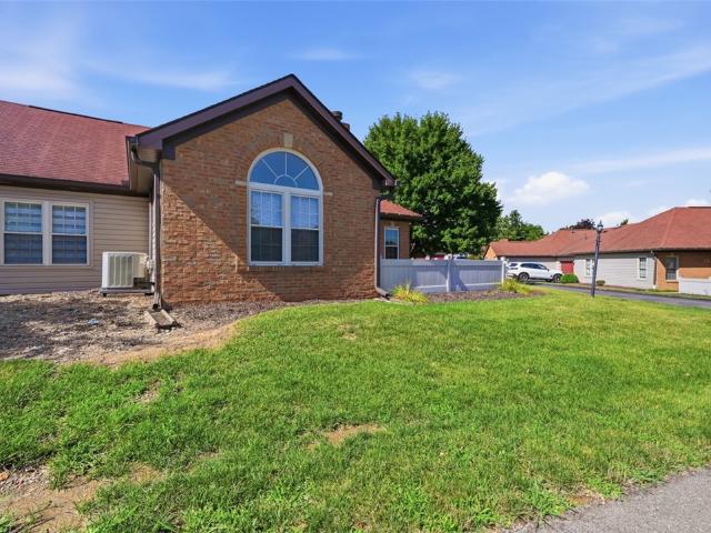 39 Ashford Dr
