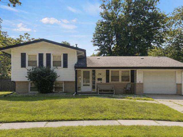 39 Arapaho Dr, Thornton, IL 60476