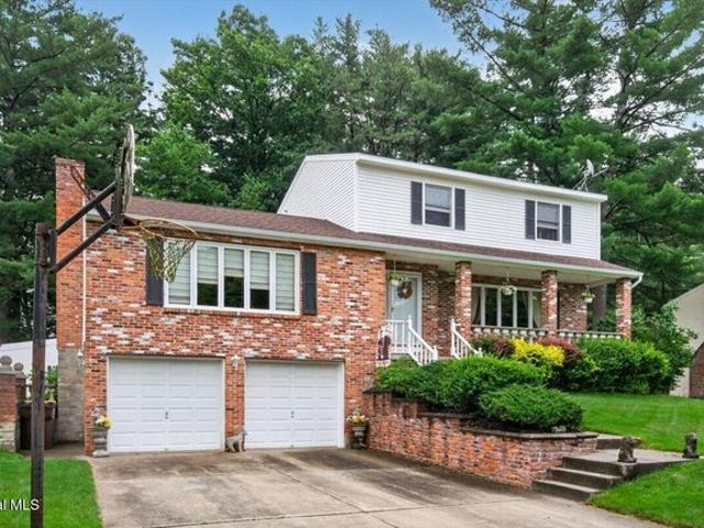 39 Baker Dr, Gansevoort, NY 12831