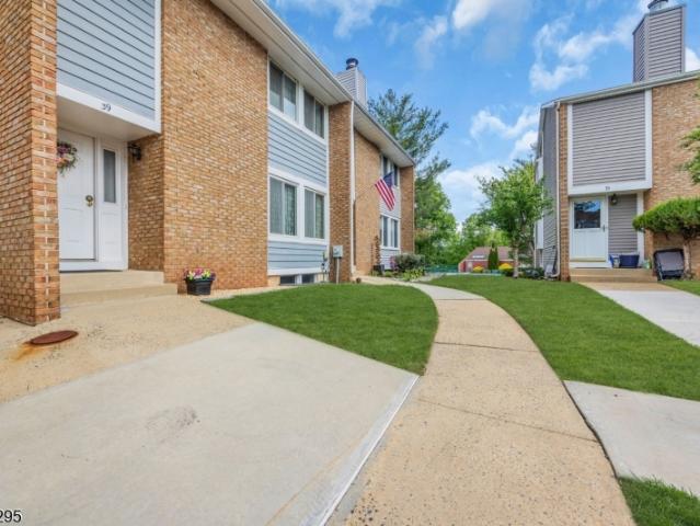 39 Balsam Ct