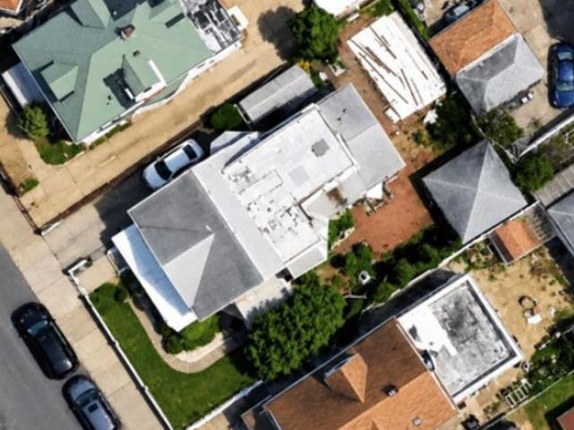 39 Bay 22nd St, Brooklyn, NY 11214