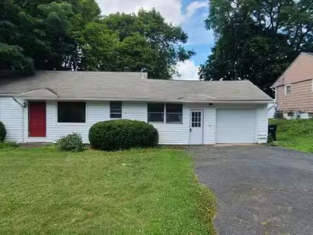 39 BOLIVAR AVE, TROY, NY 12180 Single Family Residence For Sal.