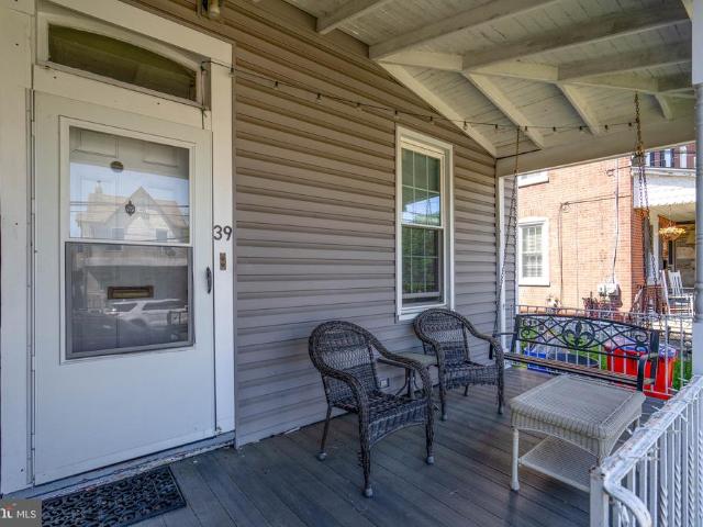 39 Blake Avenue