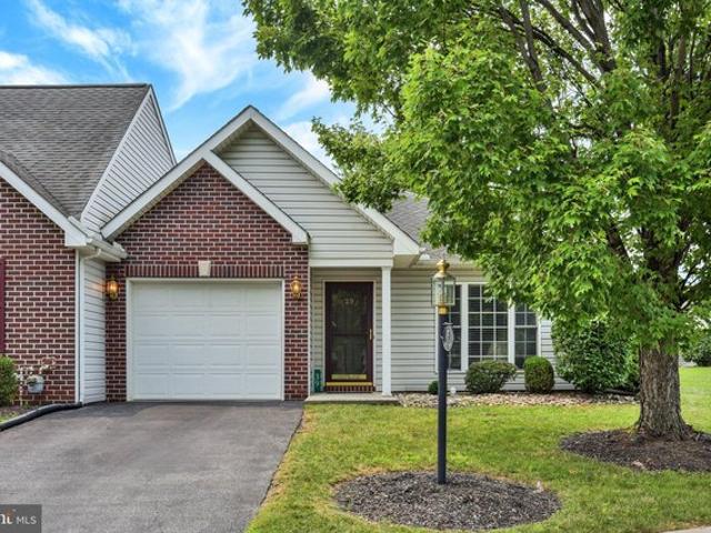39 Burwick Dr, Mechanicsburg, PA 17050