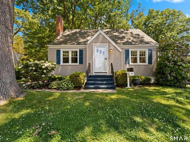 39 Central Ave, West Haven, CT 06516