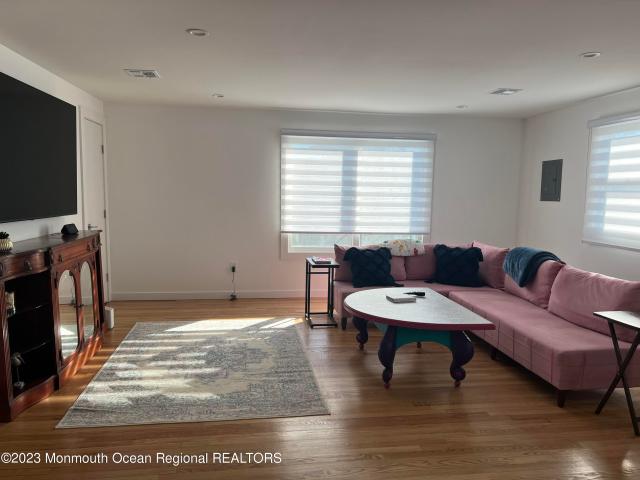 39 Cedar Avenue Unit B