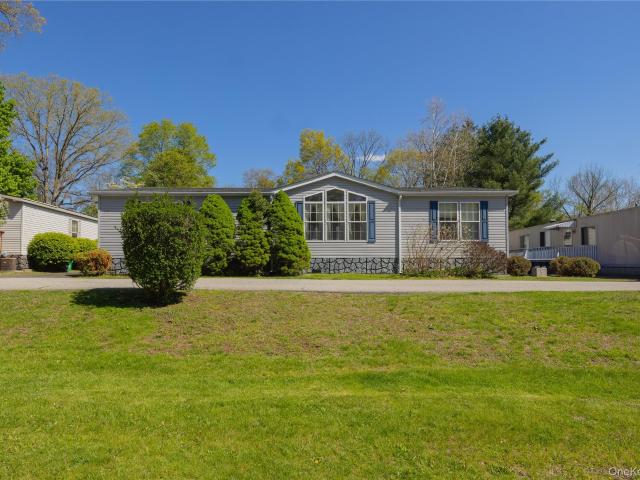 39 Cedar Flats Road