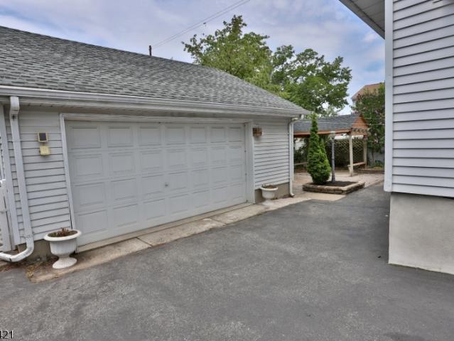 39 Chestnut St