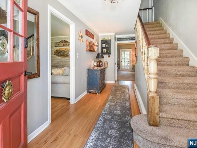 39 Circle Avenue