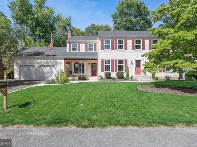 39 Cochise Cir, Medford Lakes, NJ 08055