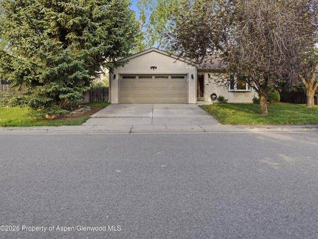 39 Coyote Cir, Carbondale, CO 81623