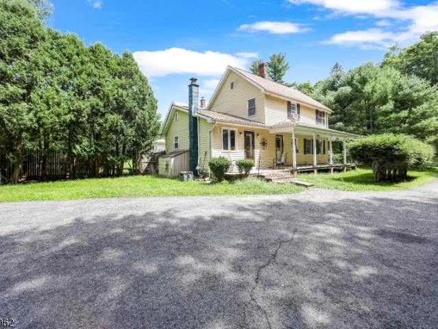 39 Clinton Rd