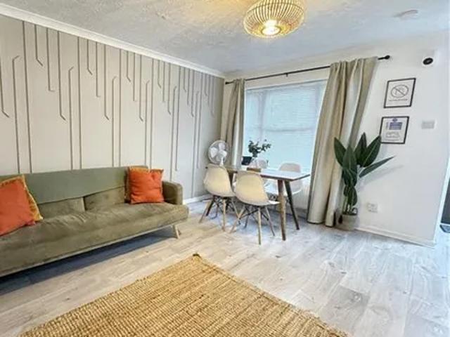 39 Cranberry Lane, London, E16 4PD, United Kingdom | 2 bed house for rent #140657243 | Rentberry