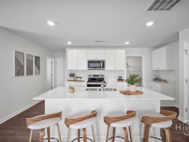 39 Cypress Loop