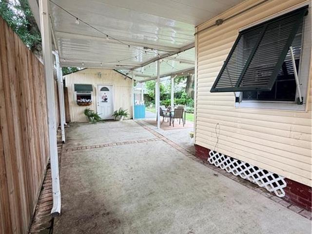 39 Davis Boulevard