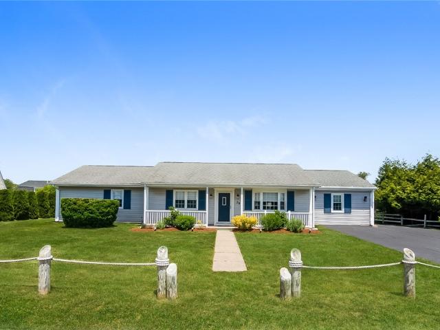 39 Davisville Lane