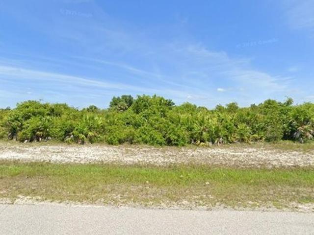 39 Decorore Dr, Rotonda West, FL 33947