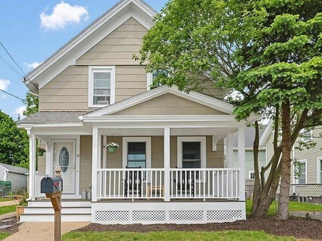39 Division St, North Attleboro, MA 02760
