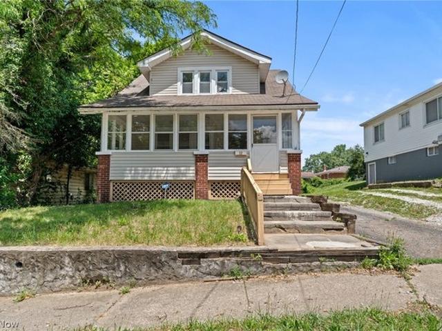 39 E Catawba Ave, Akron, OH 44301