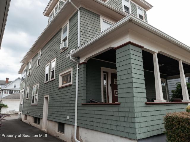 39 E Pettebone Street