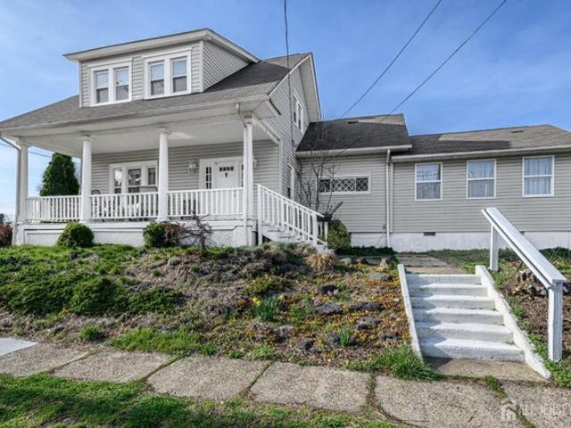39 E 2nd Ave, Runnemede, NJ 08078