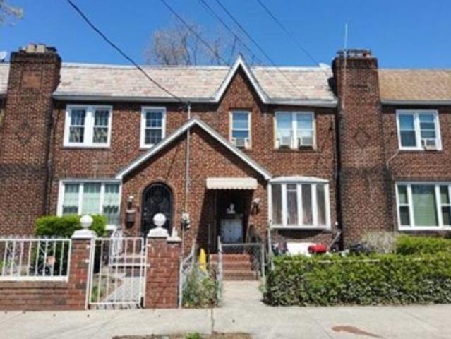 39 Edgewood Ave