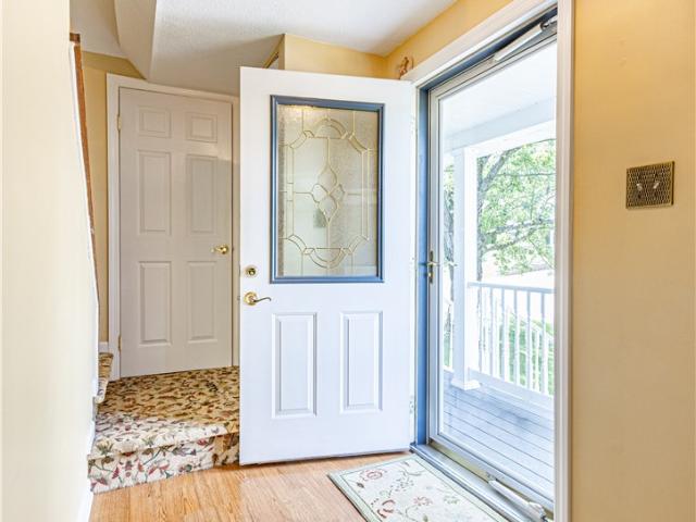 39 Forest Glen Dr