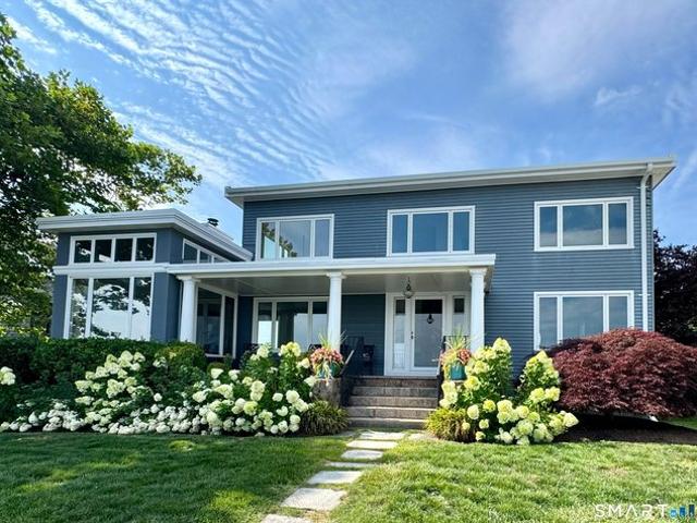 39 Flying Point Rd, Branford, CT 06405