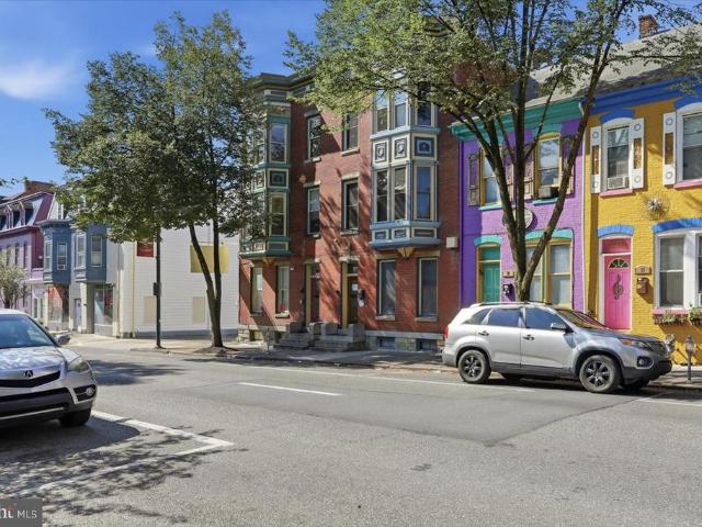 39 Franklin Street E