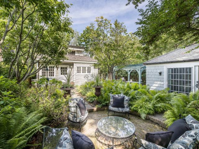 39 Garden St, Sag Harbor, NY 11963 | MLS #930662 | Compass