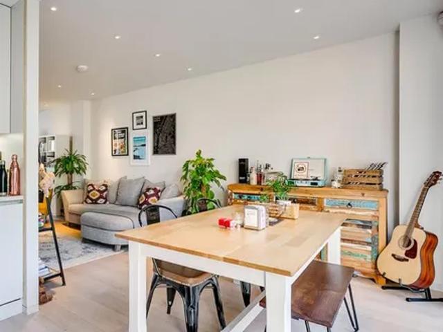 39 Glentham Road, London, SW13 9JD, United Kingdom | 2 bed house for rent #139622911 | Rentberry