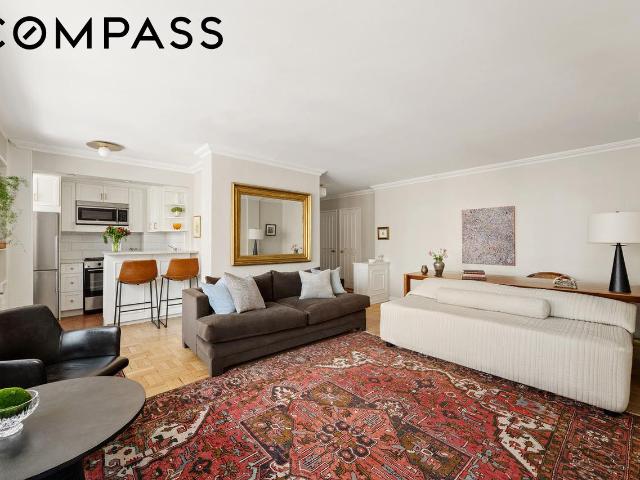 39 Gramercy Park North, New York, NY