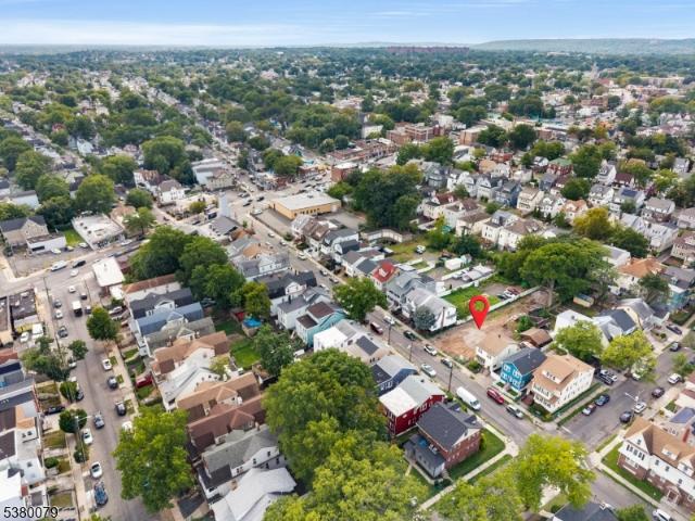 39 Grand Ave