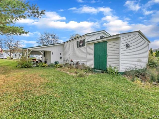 39 Green Valley Estates, Great Valley, NY 14741 | MLS #B1671 | Compass