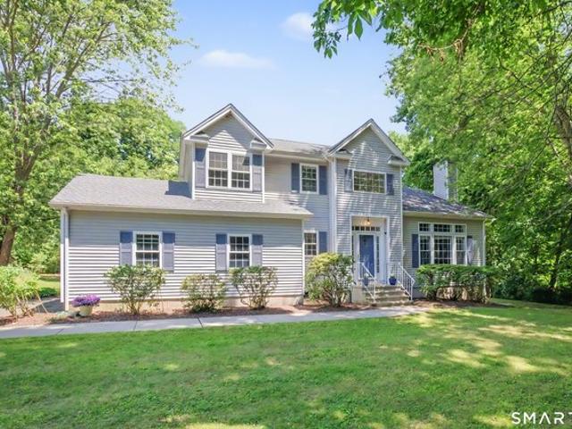39 Greenbriar Rd, Oxford, CT 06478