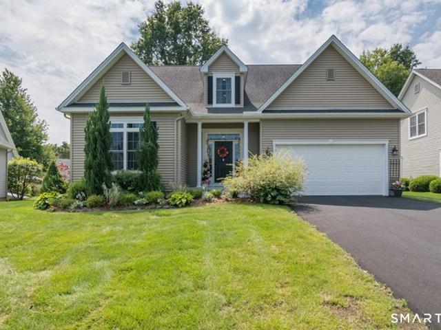 39 Greendale Dr Unit 39, Suffield, CT 06078