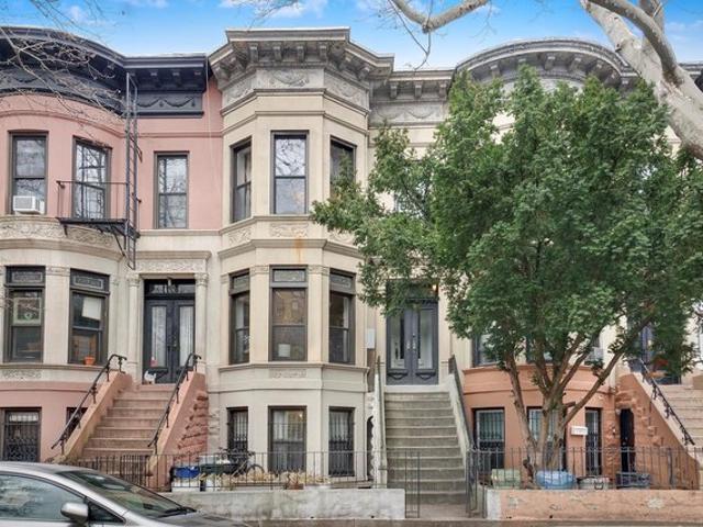 39 Hawthorne St, Brooklyn, NY 11225