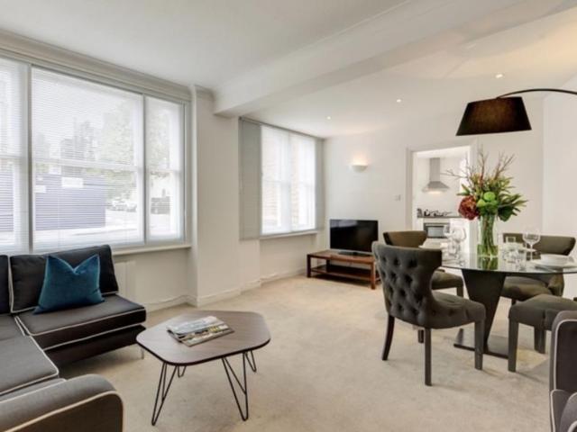 39 Hill Street, 39 Hill Street, London 2 bed apartment to rent £5,200 pcm £1,200 pw