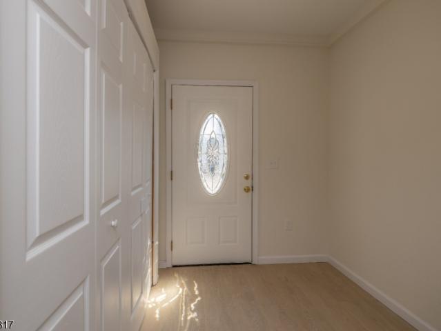 39 Hurden St