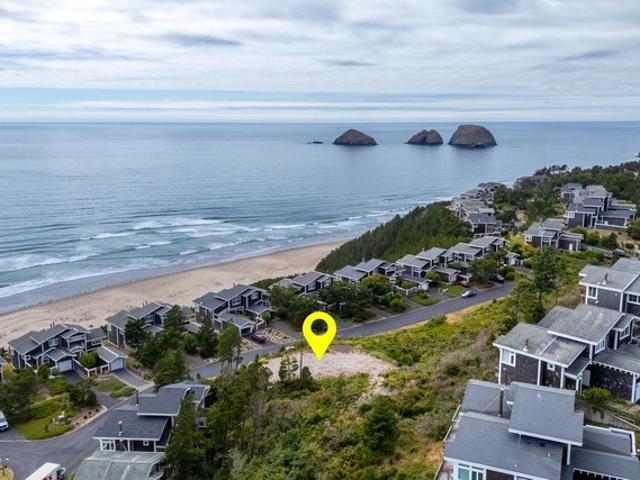 39 J Capes Dr, Oceanside, OR 97134