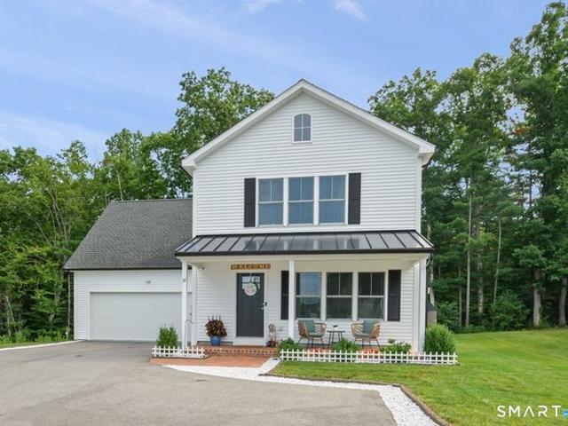 39 Jordan Ln, Colchester, CT 06415