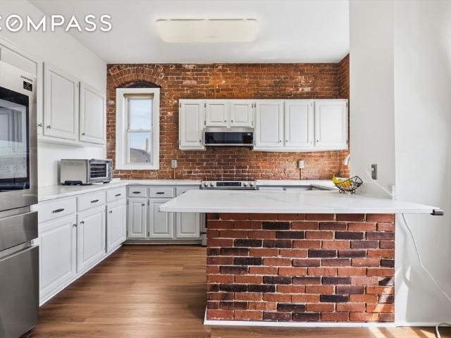 39 Kent St 5, Brookline, MA