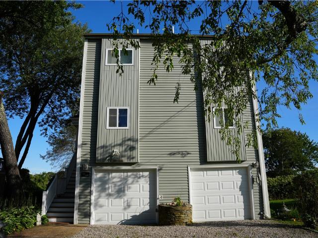 39 Lake Road