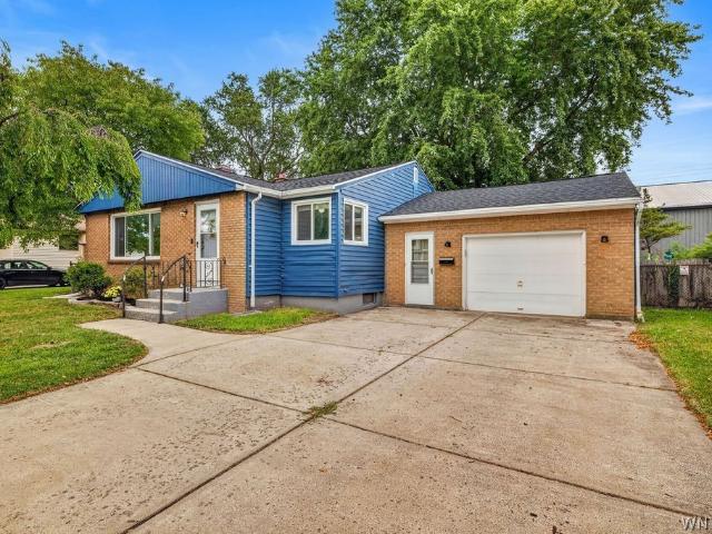 39 Lemoine Avenue