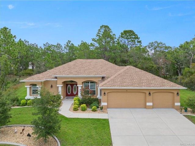 39 Linder St, Homosassa, FL 34446