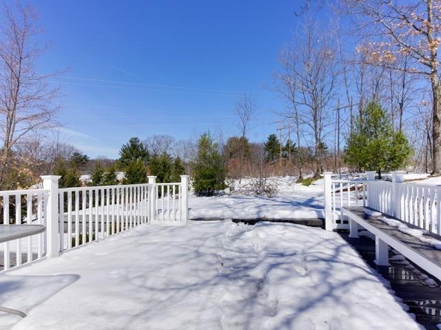 39 Locust St, Burlington, MA 01803 | MLS #73501