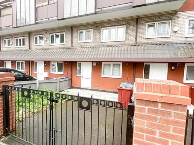 39 Lockton Close, Brunswick, Manchester, M1 7JG, United Kingdom | 3 bed townhouse for rent #132351452 | Rentberry